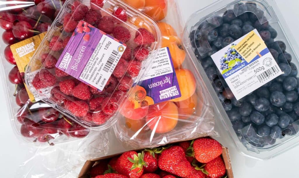5 ways to pack fresh and delicious fruit to customers as if they were picked from the garden